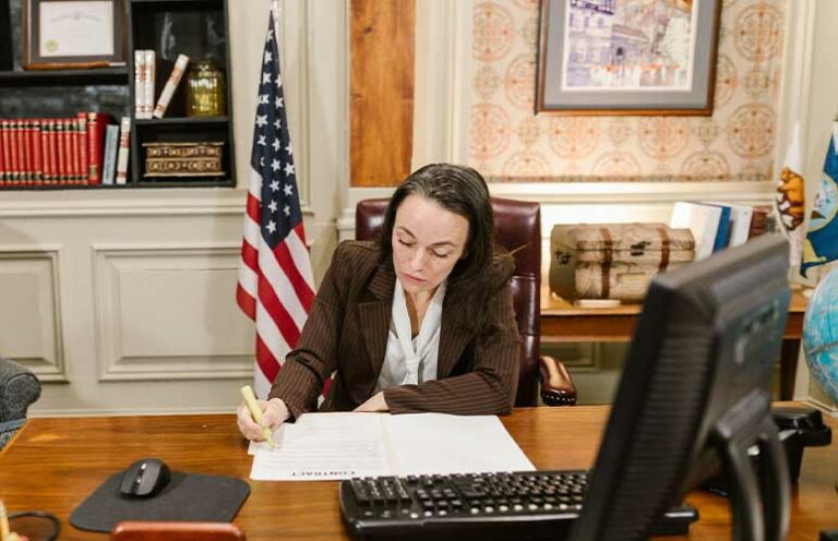 20 Terms and Clauses of Telecom Contracts Need to Include